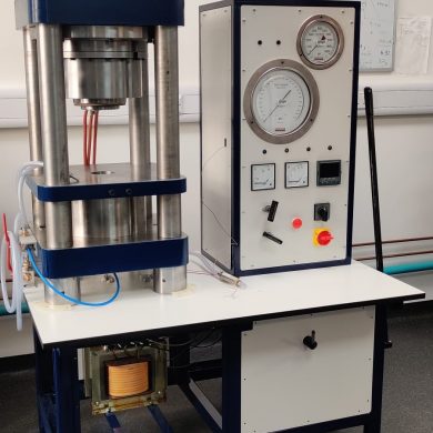 15 years of building Piston Cylinders | Department of Earth Sciences